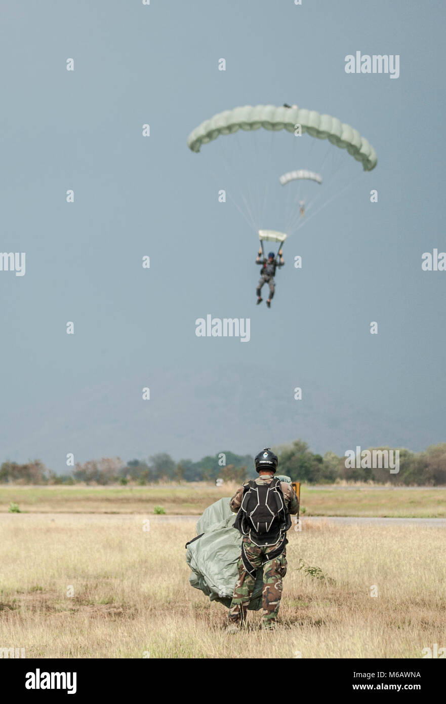 Rtaf special operations regiment hi-res stock photography and images ...