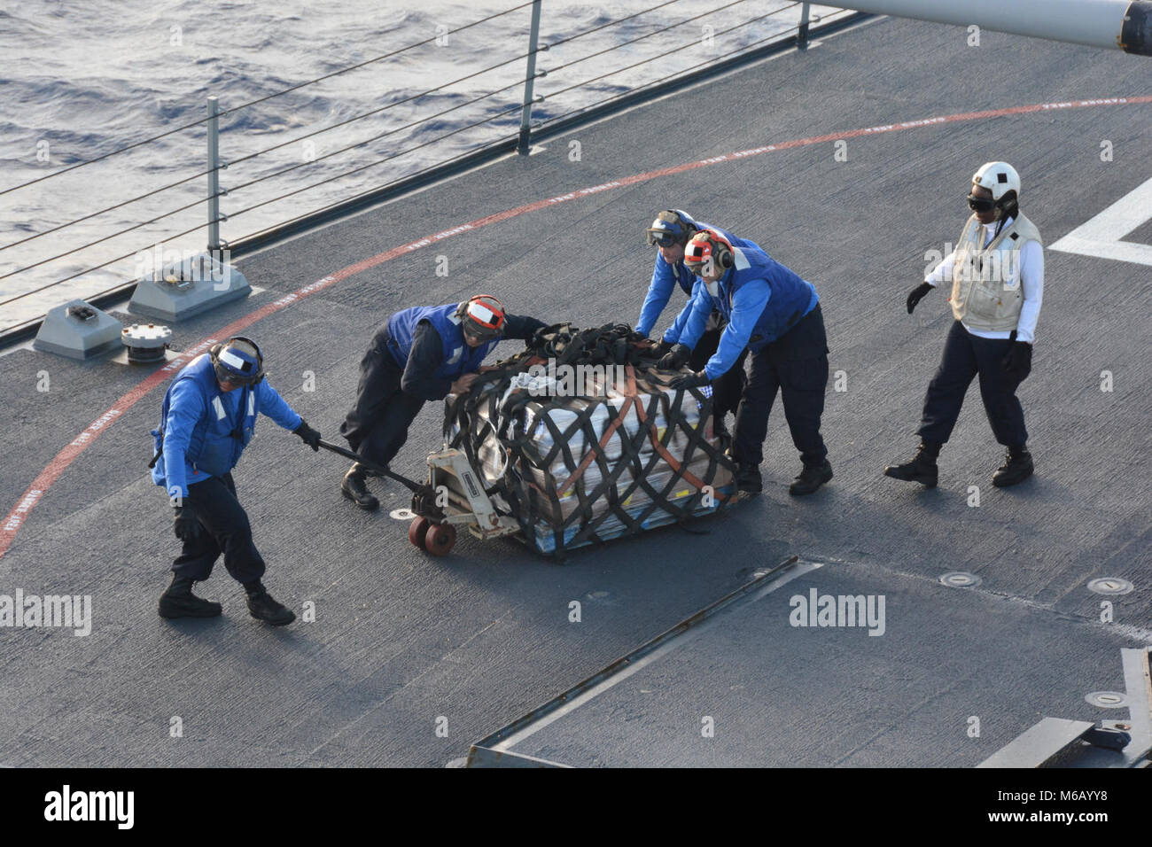 Left by 26 feb 2018 hi-res stock photography and images - Alamy