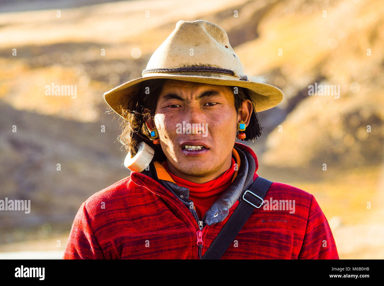 Potrait of Tibetan Man Stock Photo - Alamy