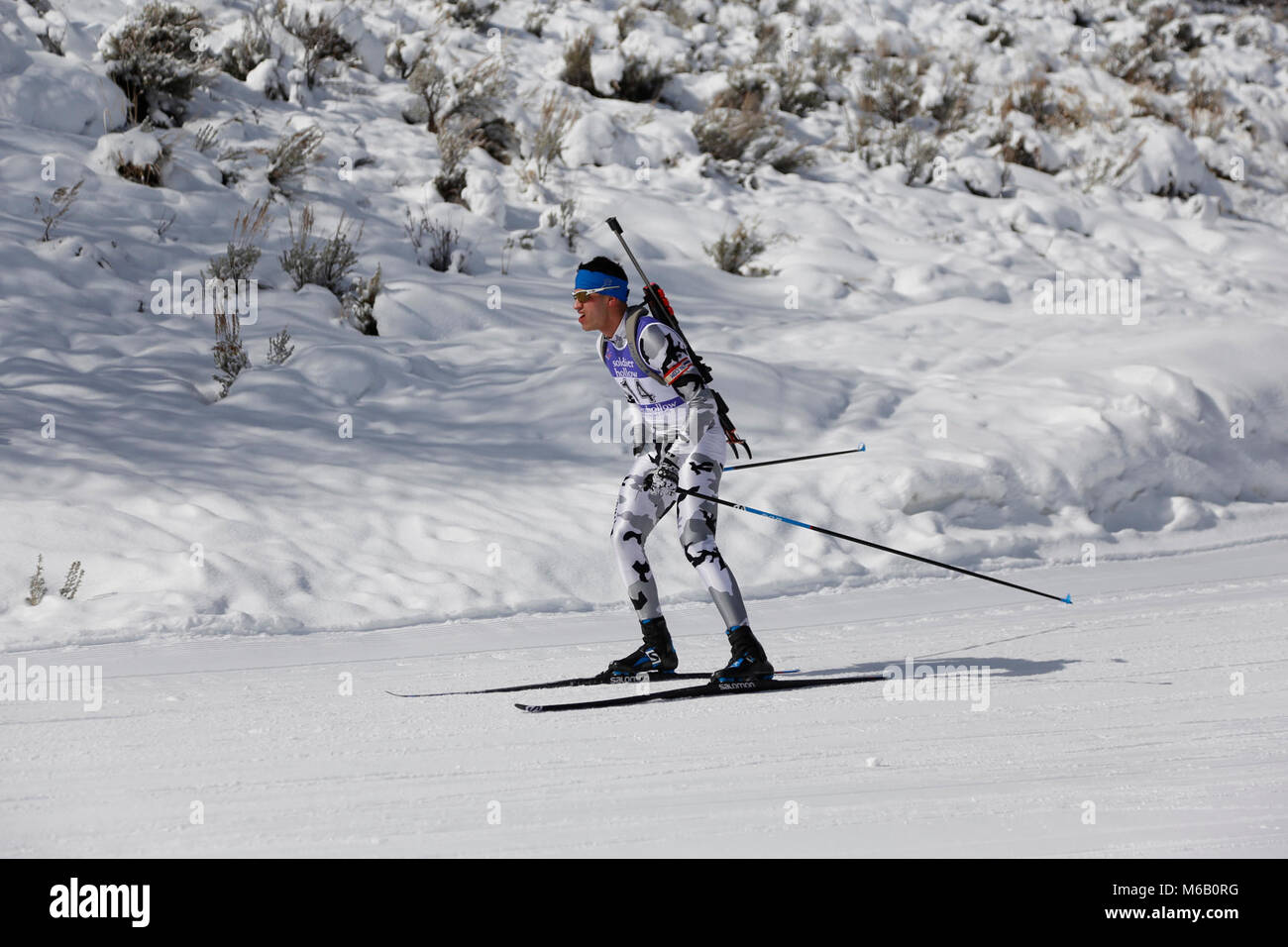Sgt. Greg Lewandowski of the Wisconson National Guard starts to show ...