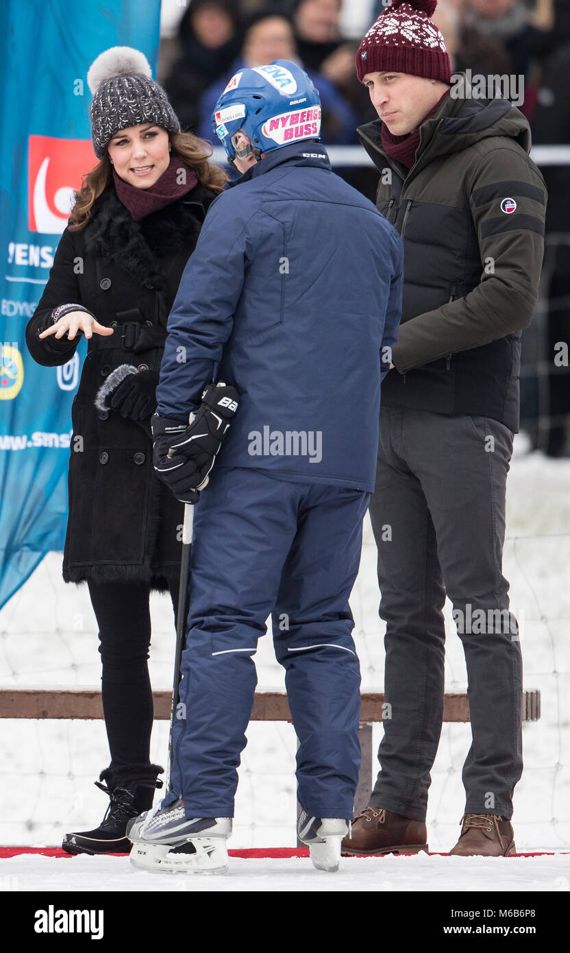 The Duke and Duchess of Cambridge attend a game of Bandy Hockey on the ...