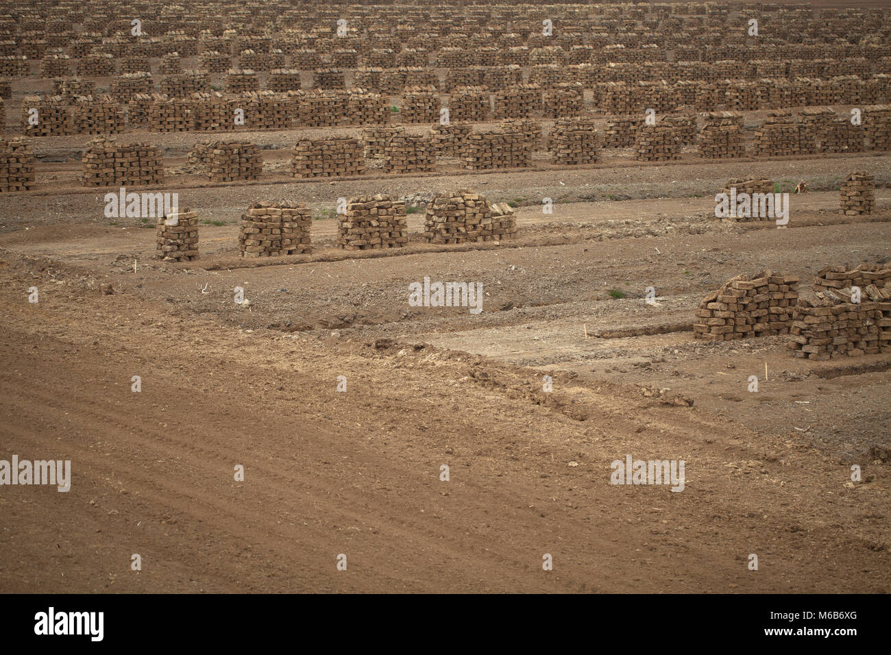 Peat bog ireland digging hi-res stock photography and images - Alamy