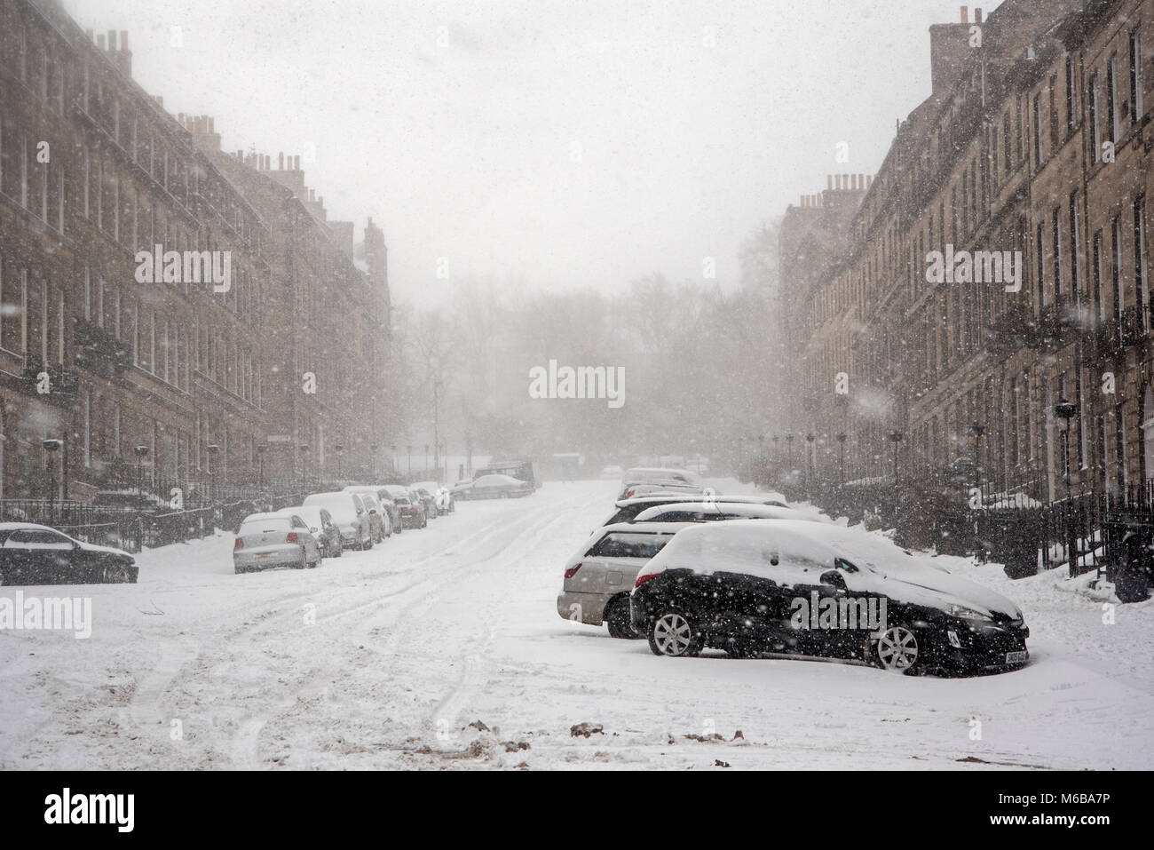 Scottish street snow hi-res stock photography and images - Alamy