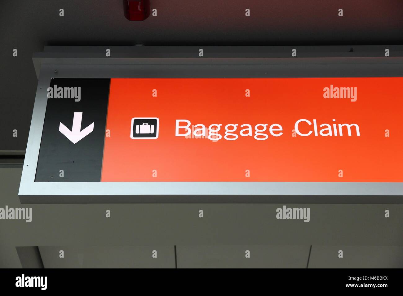 Generic signage hi-res stock photography and images - Alamy