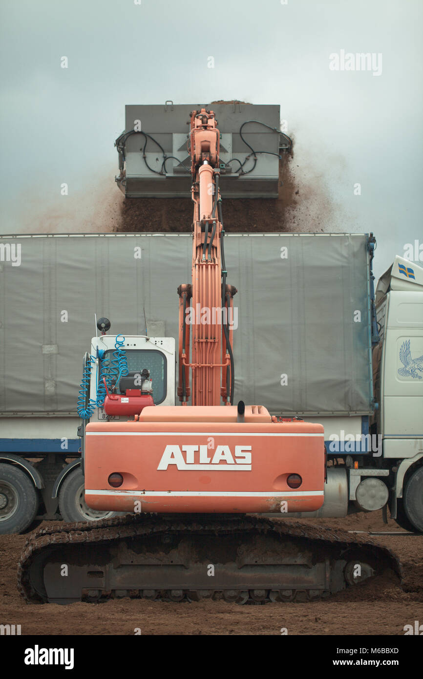 extraction of peat Stock Photo - Alamy