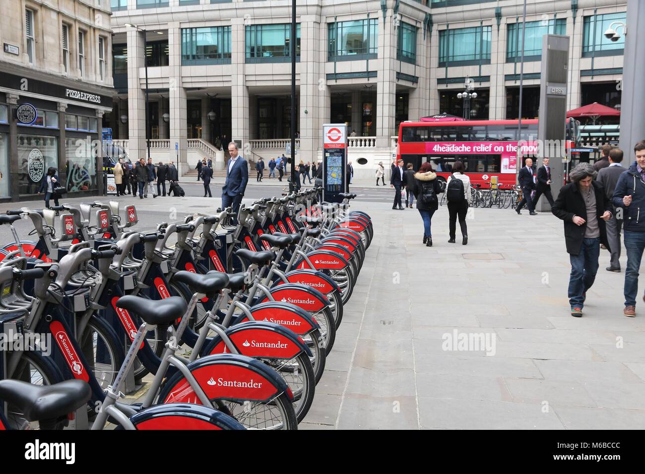 Santander bikes hi-res stock photography and images - Alamy