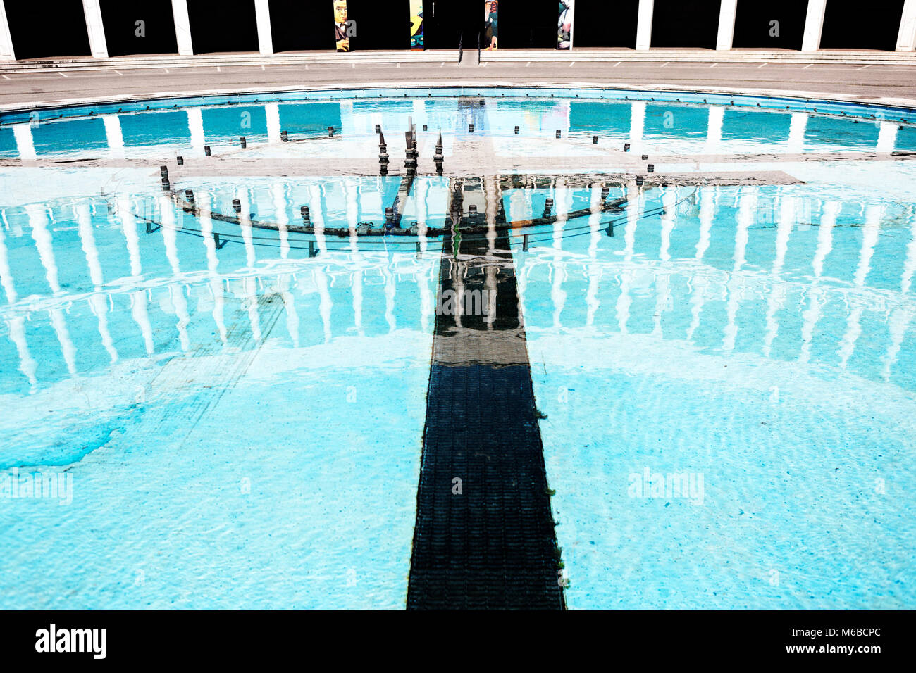 Fascist style architecture hi-res stock photography and images - Alamy