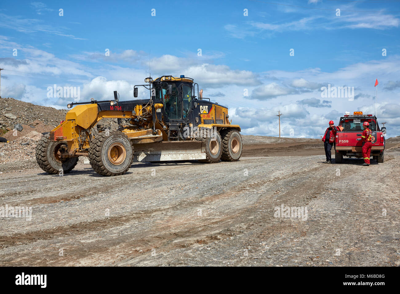 Mine workers ArcelorMittal Mine, Mount Wright (Mount Wright), Fermont ...