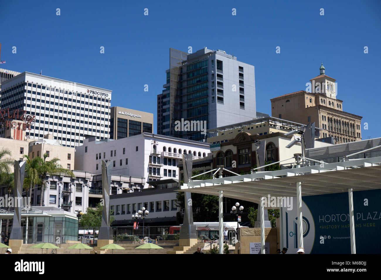 Mexico city shopping mall hi-res stock photography and images - Alamy