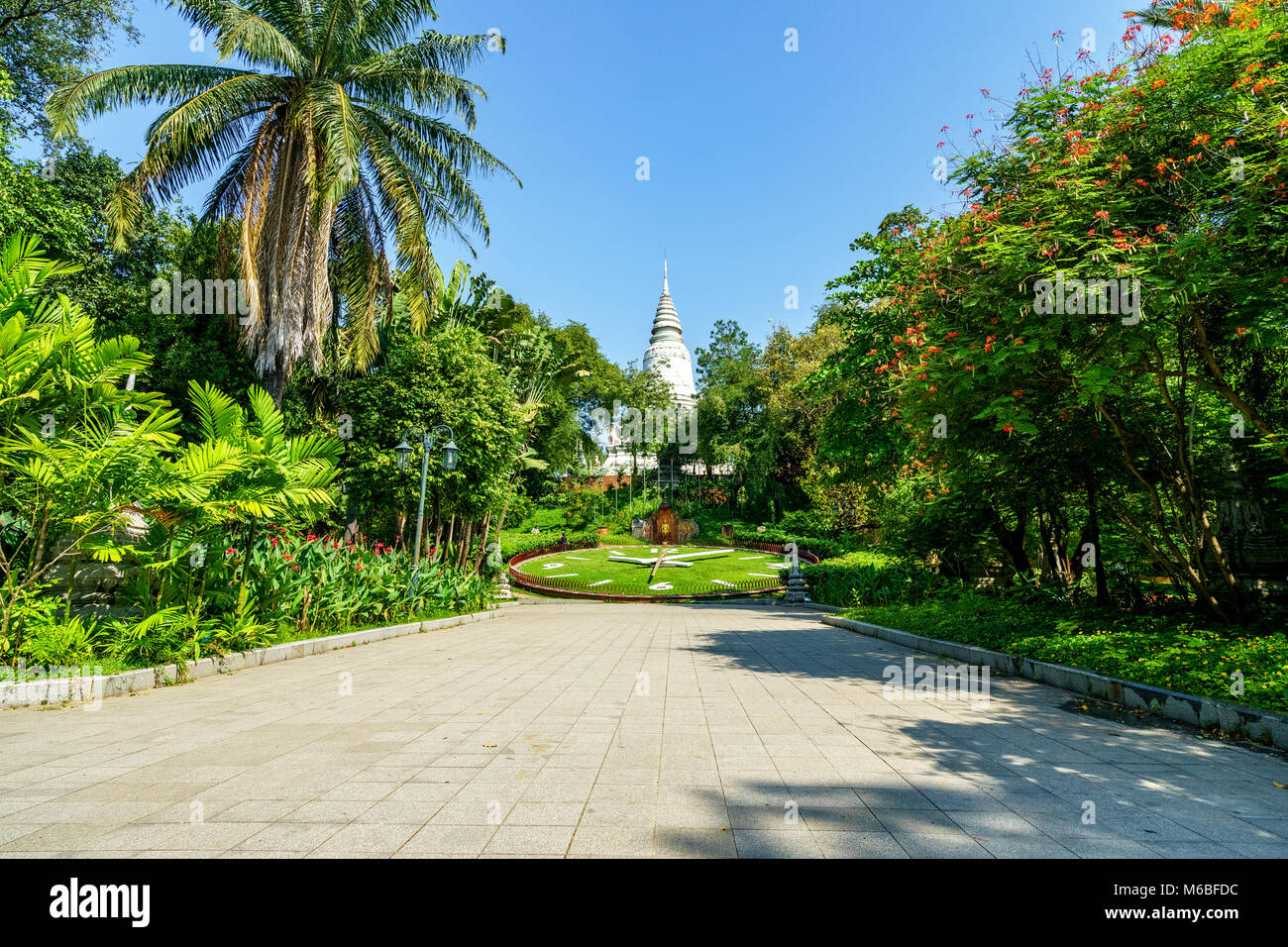 Wat Phnom is a Buddhist temple located in Phnom Penh, Cambodia, with ...