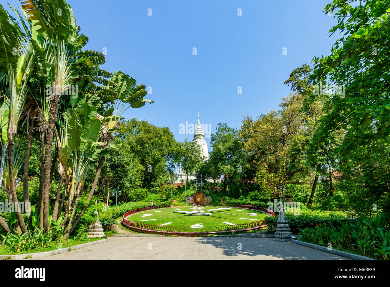 Wat Phnom is a Buddhist temple located in Phnom Penh, Cambodia, with ...