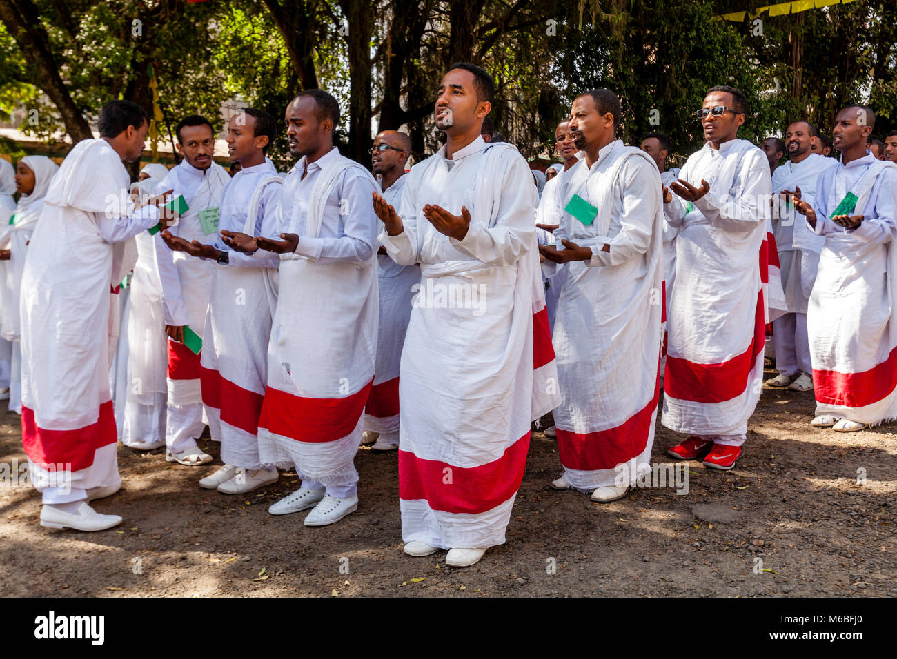 Ethiopian Orthodox Christians Dressed In Traditional White Celebrate ...