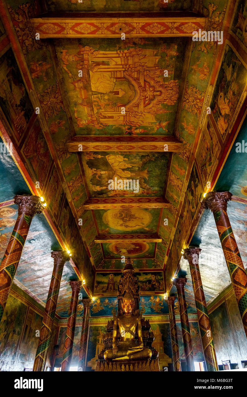 Inside the Wat Phnom temple in Phnom Penh, Cambodia. Beautiful view of ...