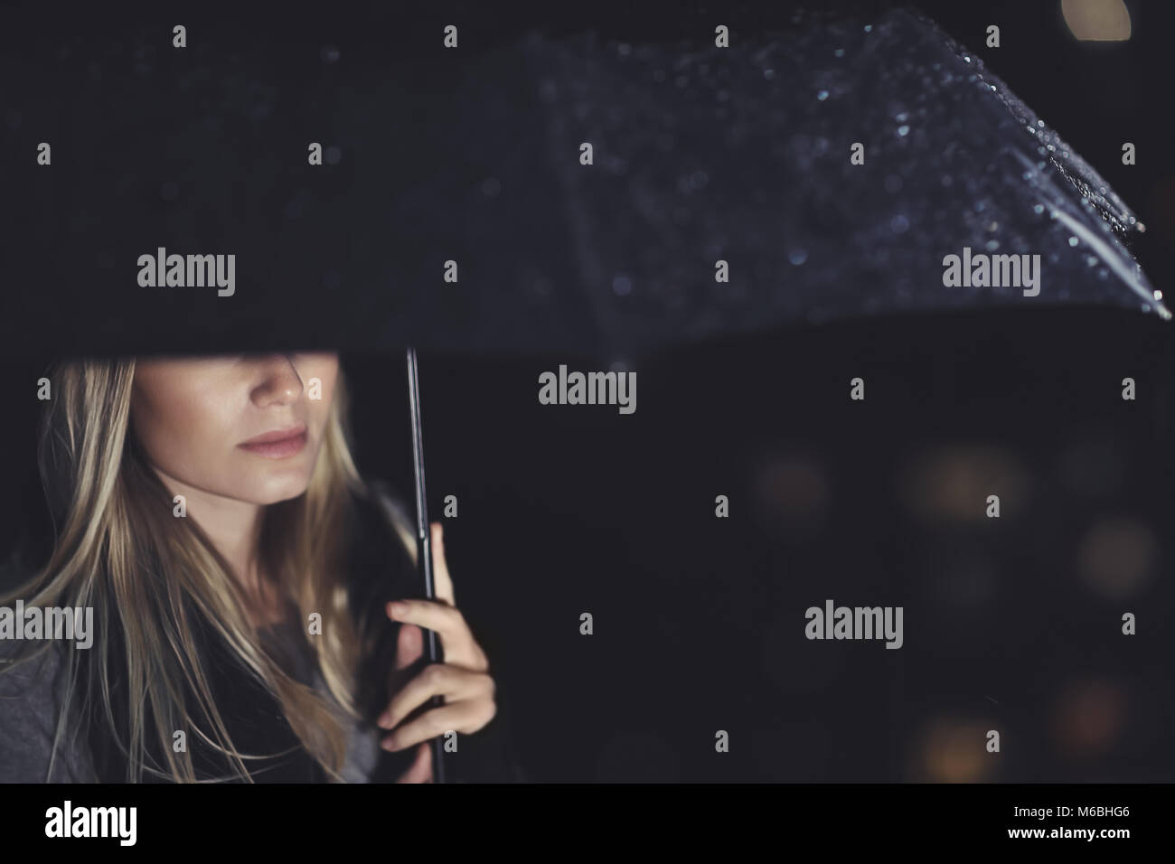 Woman Walking Alone Dark Night Stock Photos & Woman Walking Alone Dark ...