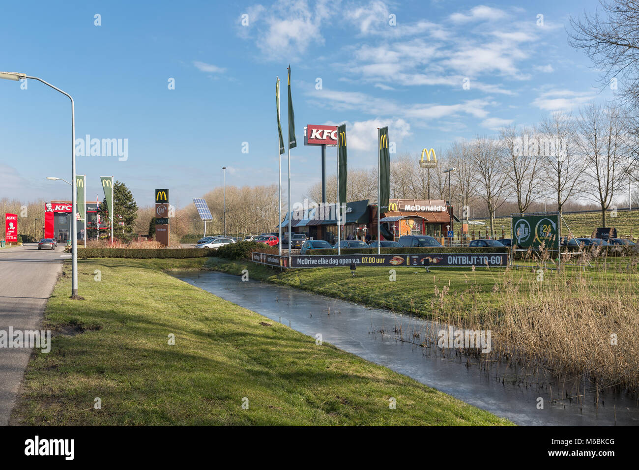 Motorway restaurant sign hi-res stock photography and images - Alamy