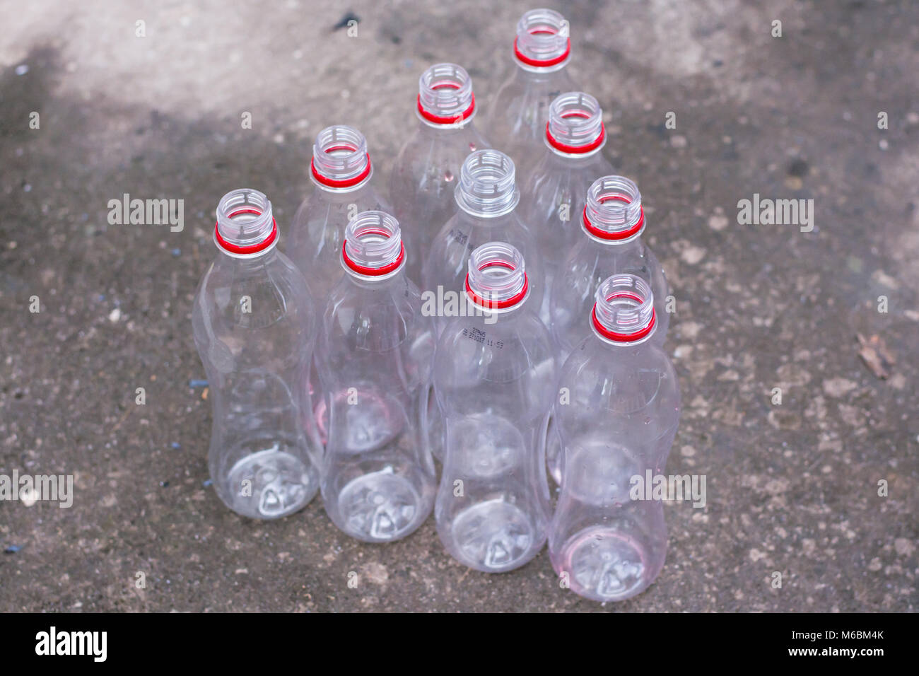 Pile of plastic bottles hi-res stock photography and images - Alamy