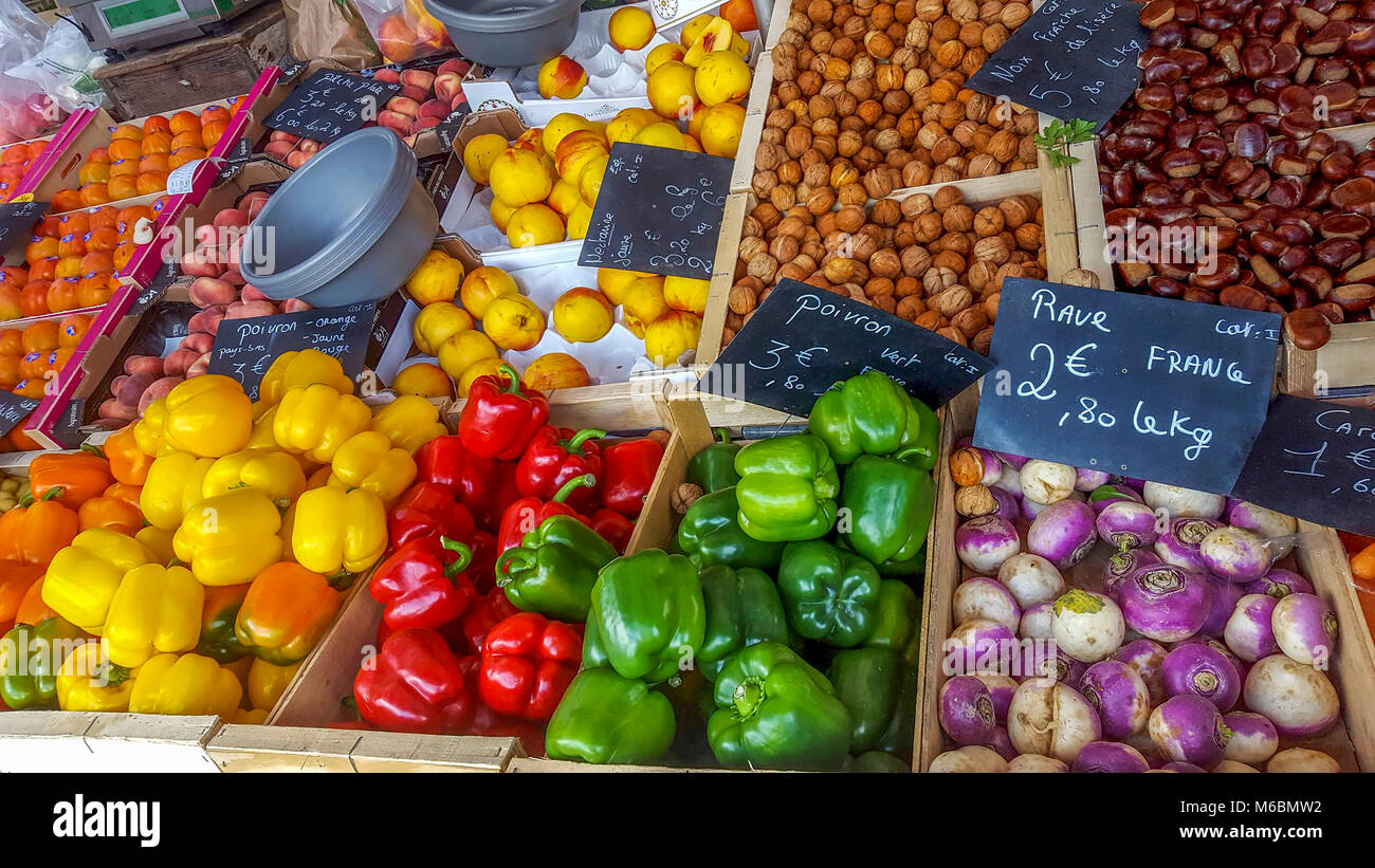 Bell paper hi-res stock photography and images - Alamy