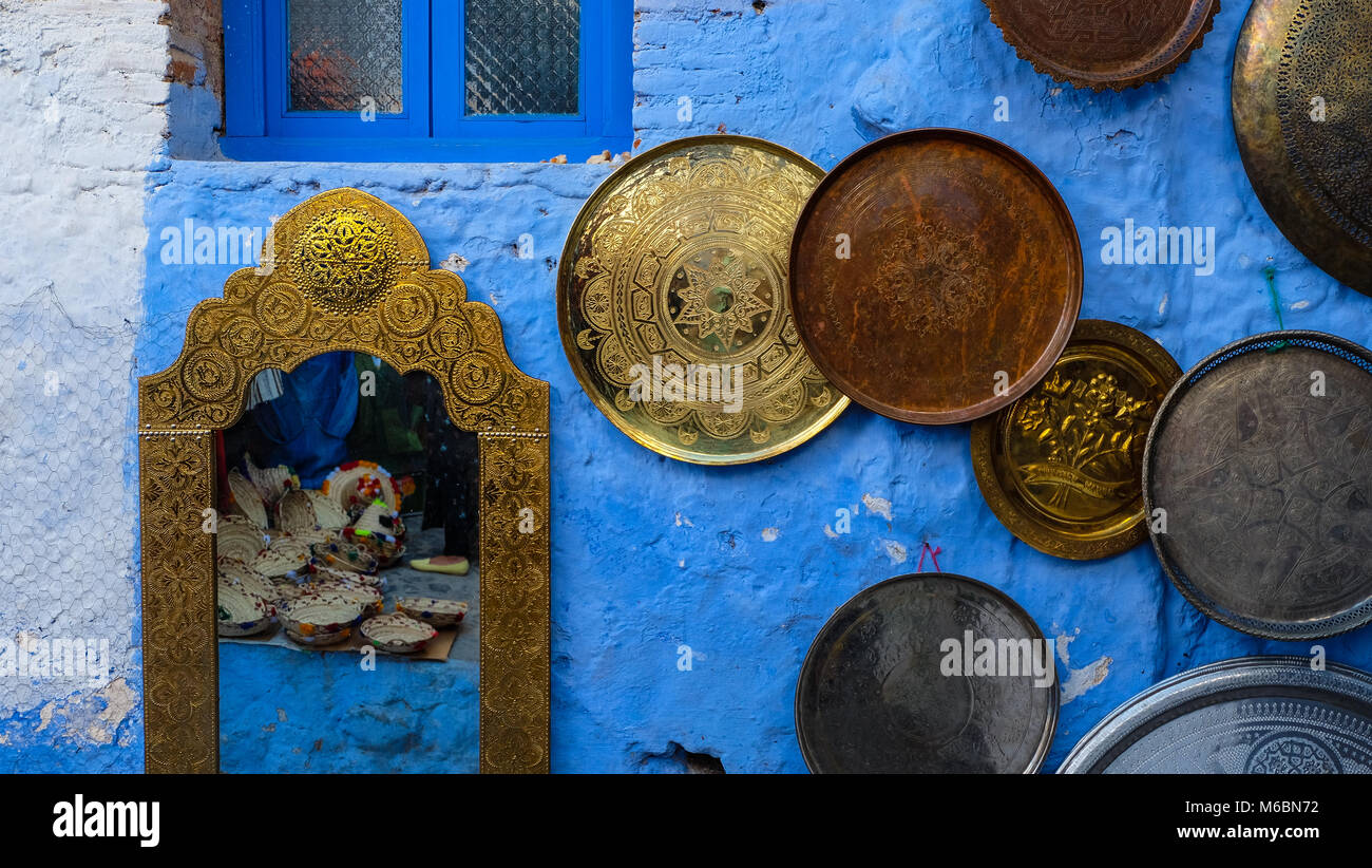 Moroccan metal work sold at Chefchaouen, Morocco Stock Photo - Alamy