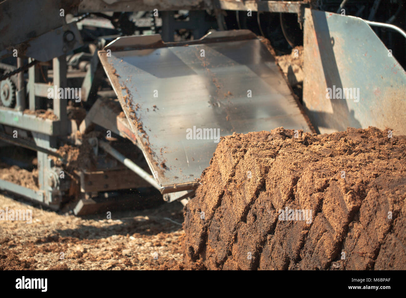 extraction of peat Stock Photo - Alamy