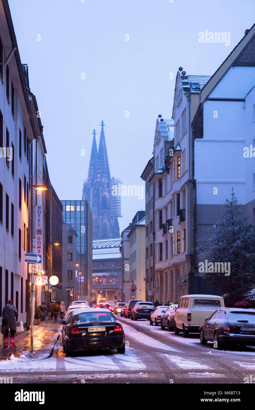 Cologne germany winter cathedral hi-res stock photography and images ...