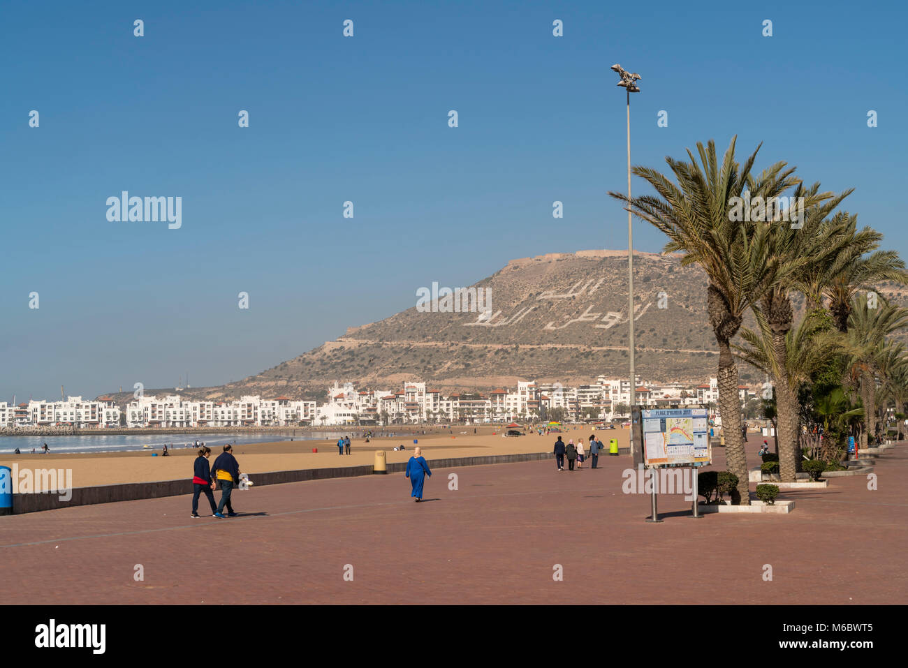 Promenade und Strand in Agadir, Königreich Marokko, Afrika | Promenade ...