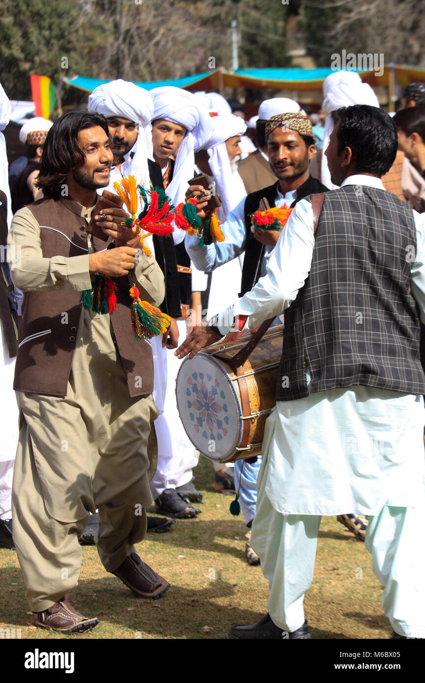 Balochi traditional dress hi-res stock photography and images - Alamy