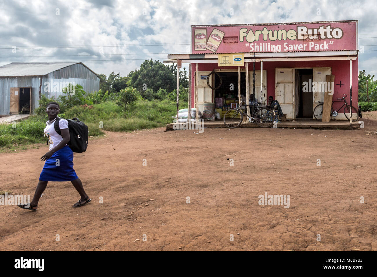 Village en route from Murchisons falls National Park to Kimbale ...