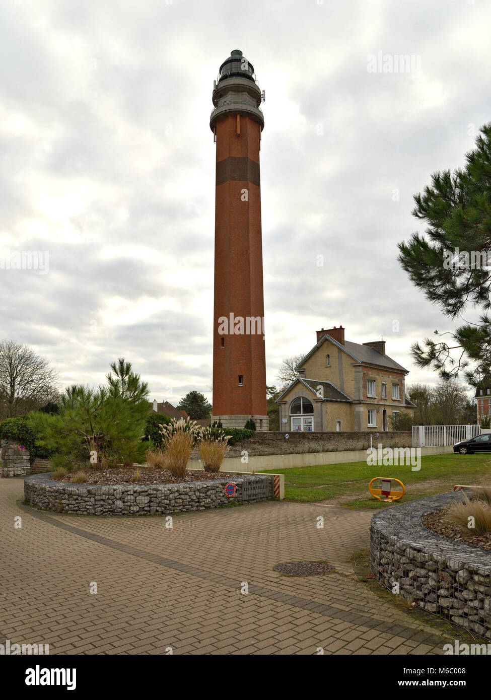 Phare light house hi-res stock photography and images - Alamy