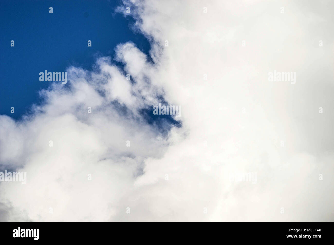 Interesting cloud shapes hi-res stock photography and images - Alamy