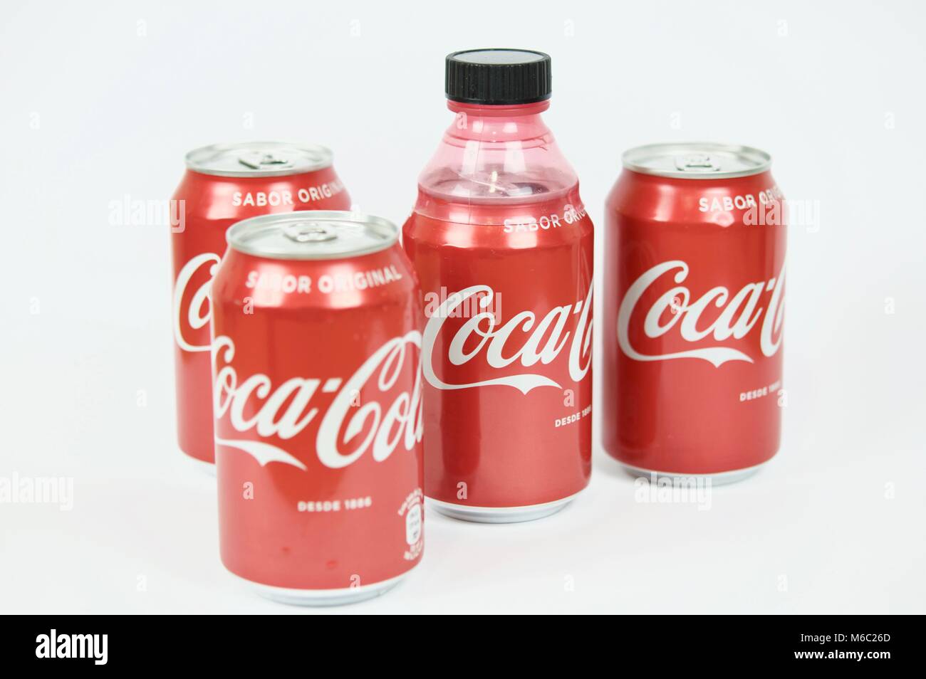 Cans of coca cola hi-res stock photography and images - Alamy