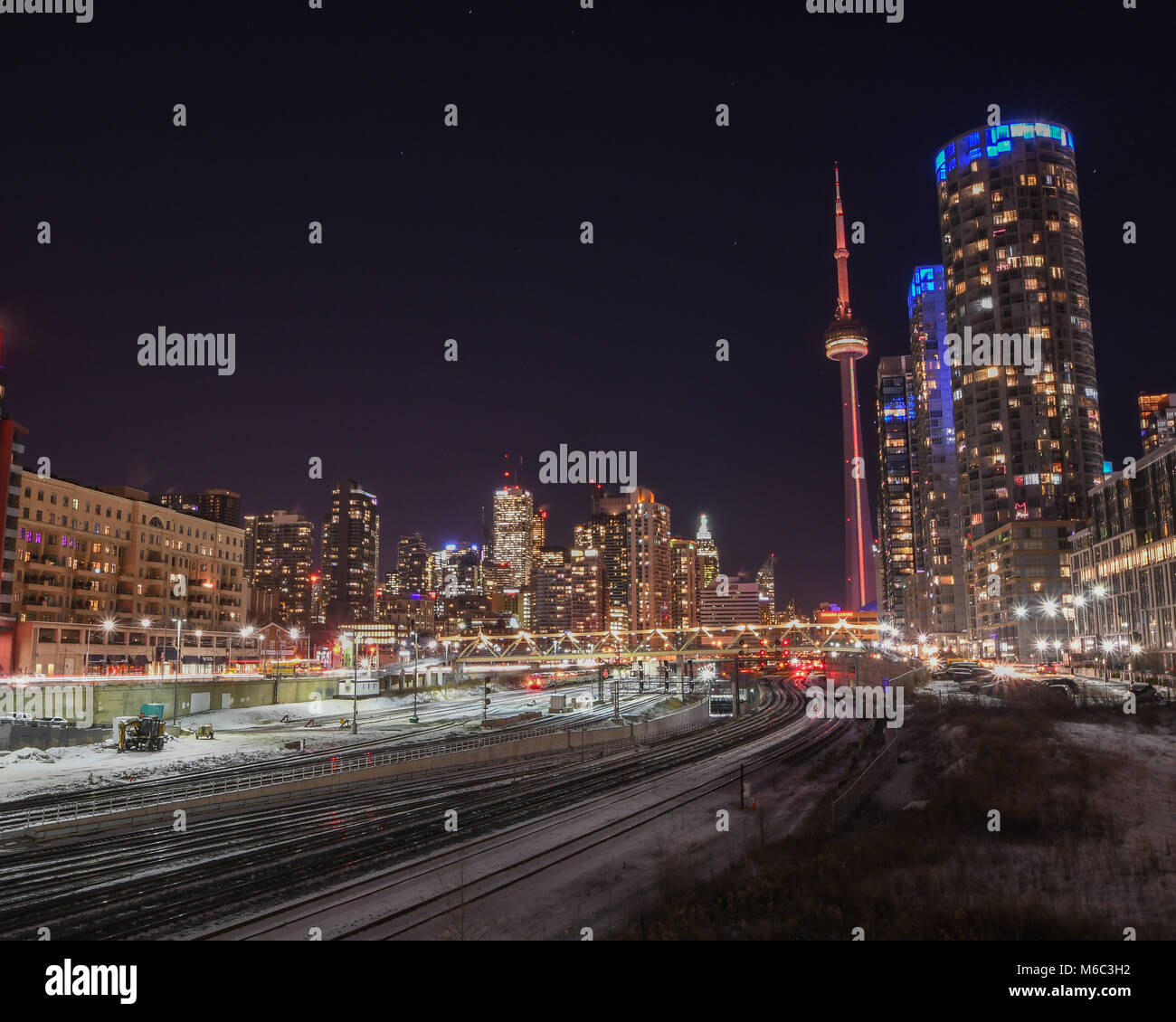Toronto bridge winter hi-res stock photography and images - Alamy
