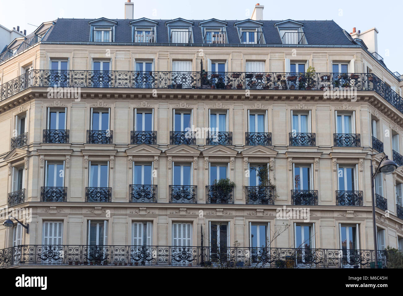 The traditional facade of Parisian building, France Stock Photo - Alamy
