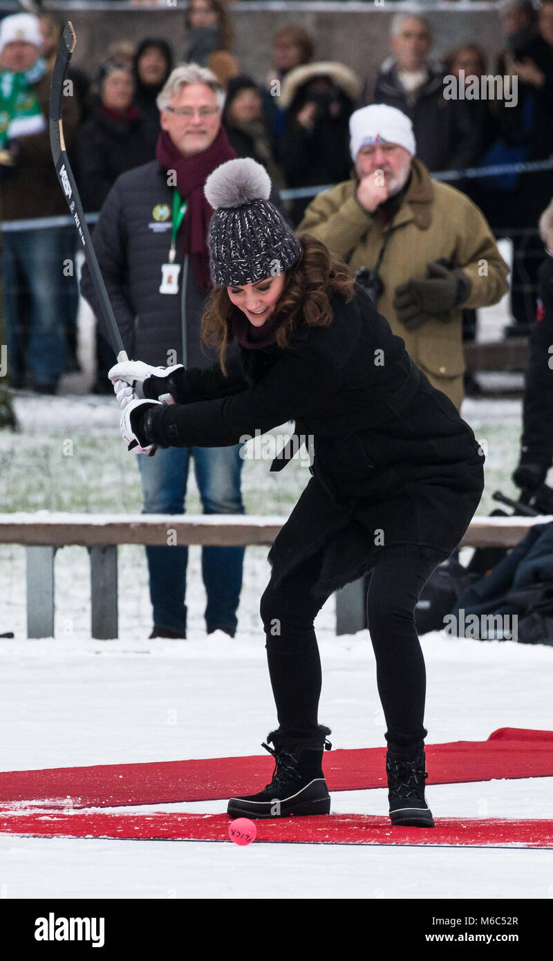 The Duke and Duchess of Cambridge attend a game of Bandy Hockey on the ...