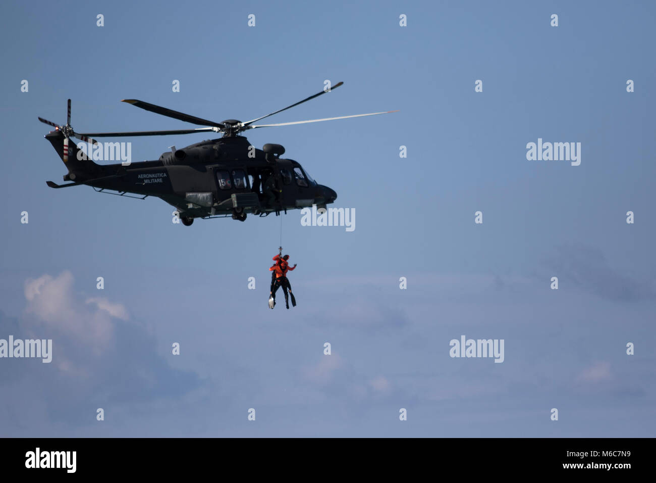 Rescue at sea hi-res stock photography and images - Alamy