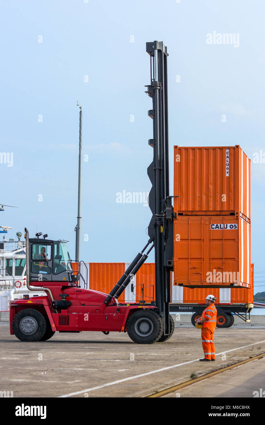 Mobile stacker hi-res stock photography and images - Alamy