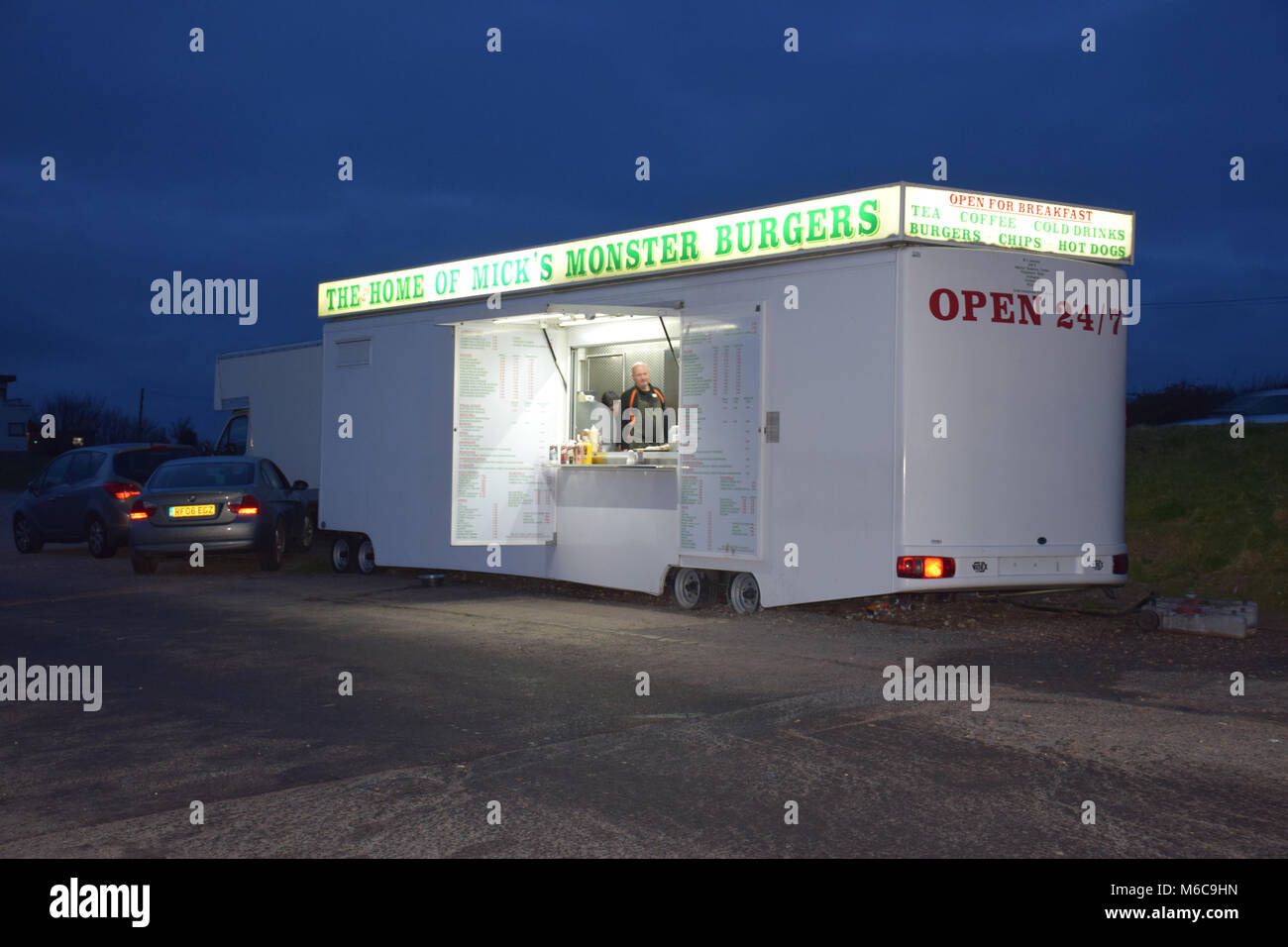 Mobile Snack Bar Stock Photos & Mobile Snack Bar Stock Images - Alamy