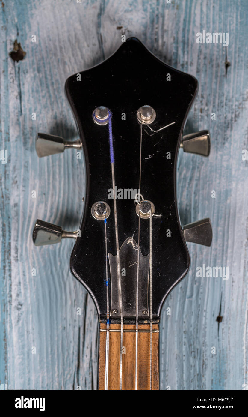Old Bass guitar head Stock Photo - Alamy