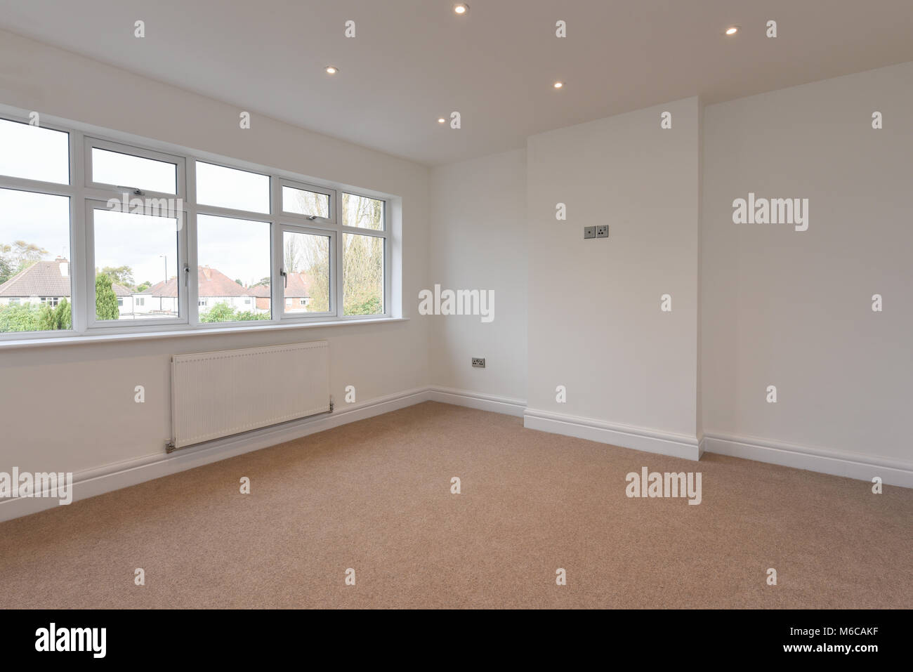 Refurbished house hi-res stock photography and images - Alamy