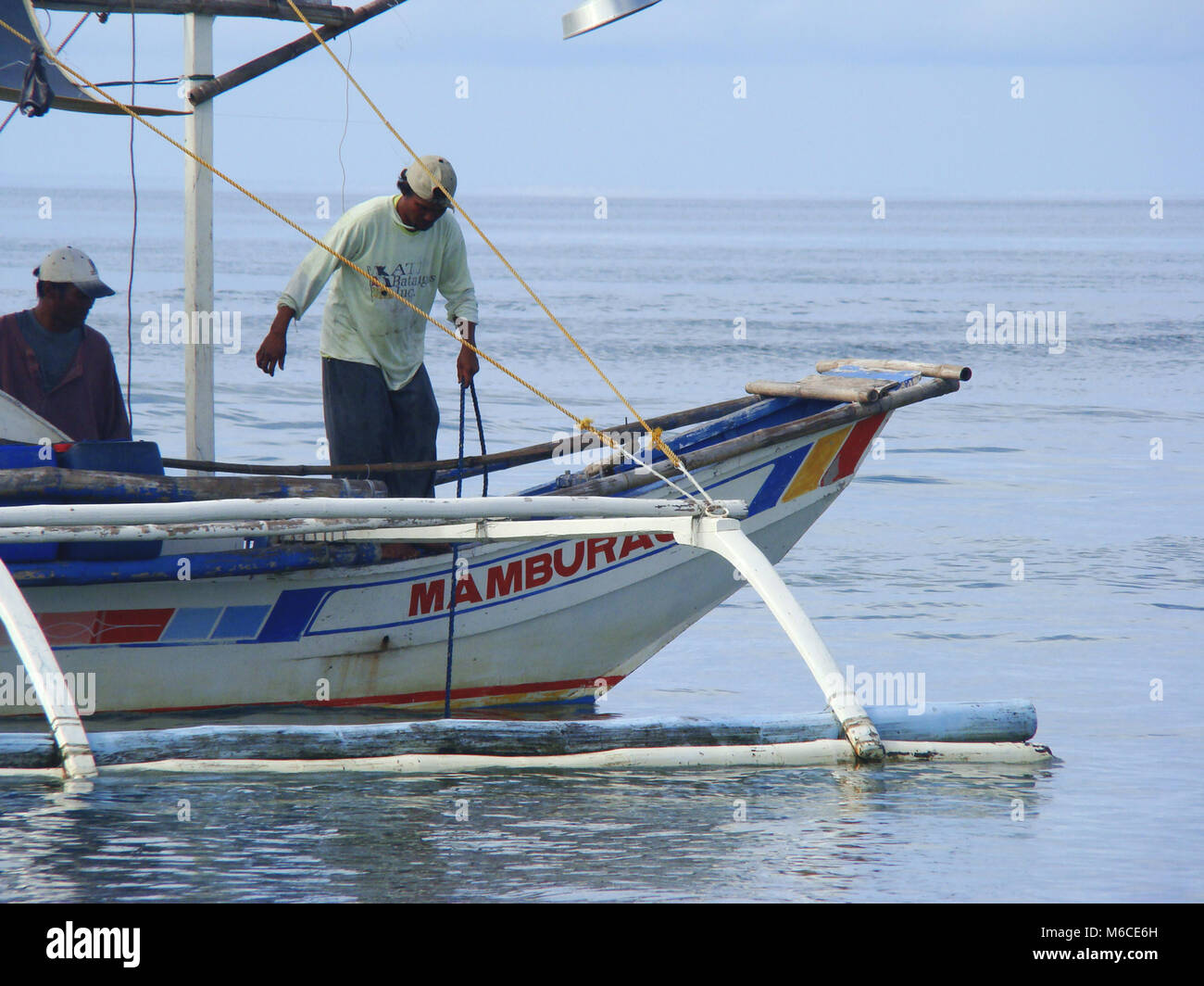 Small outrigger traditional filipino fishing hi-res stock photography ...
