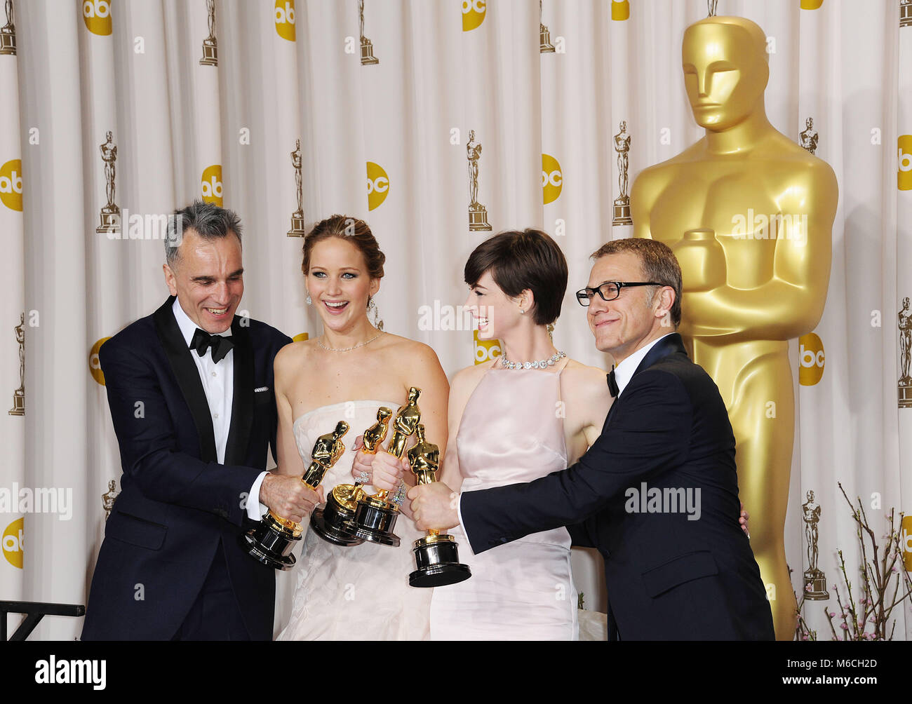 Daniel Day Lewis, Jennifer Lawrence, Anne Hathaway and Christoph Waltz ...