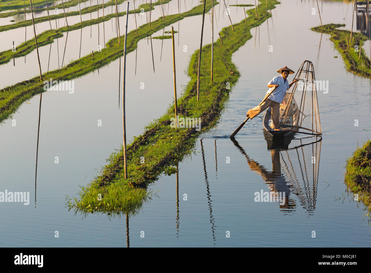 Intha leg rowing fishermen at Inle Lake, Myanmar (Burma), Asia in ...