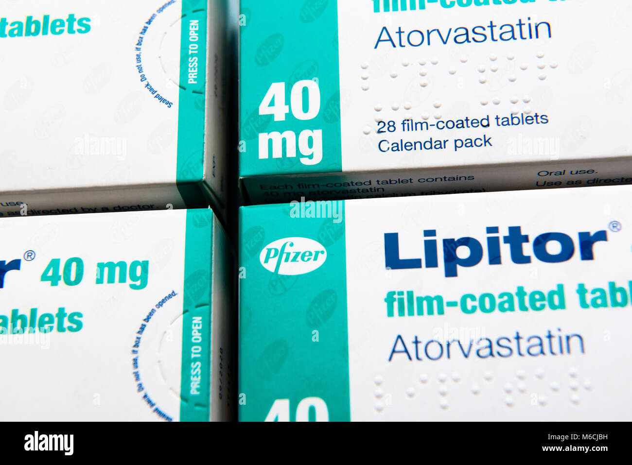 Pfizer uk pill hi-res stock photography and images - Alamy