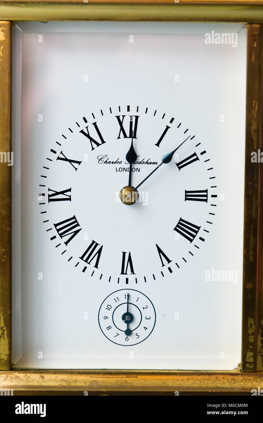 French carriage clock hi-res stock photography and images - Alamy
