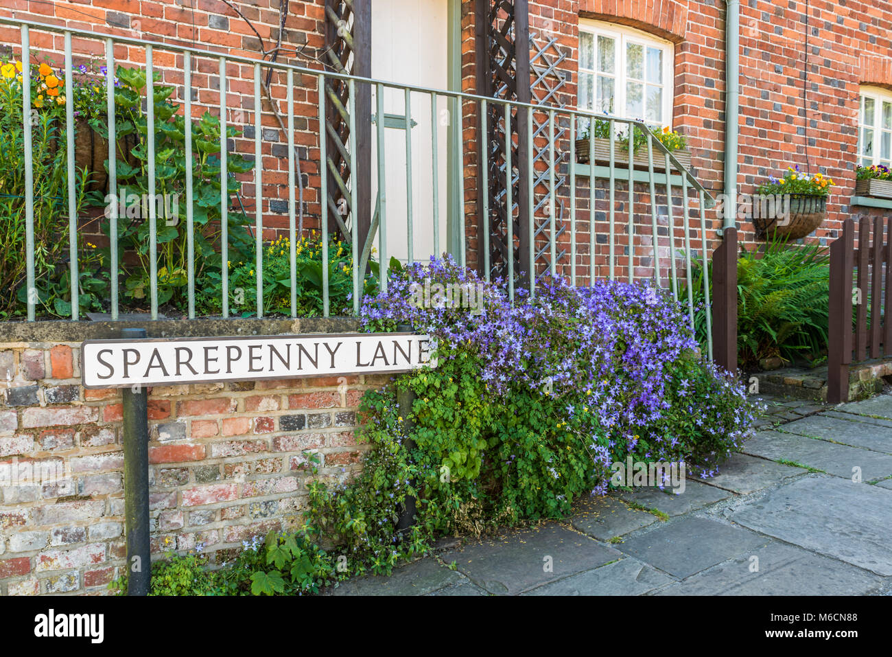 Sparepenny Lane street sign in Farningham, Kent Stock Photo - Alamy