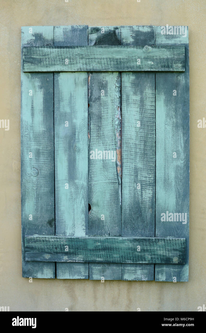 Boarded up window of old house Stock Photo - Alamy