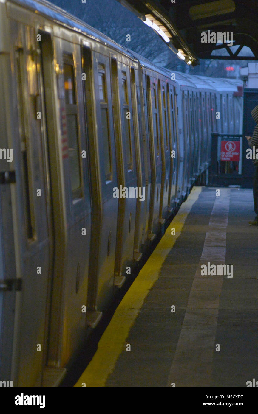 New York City, USA - March 1, 2018: Subway station platform edge; the W ...
