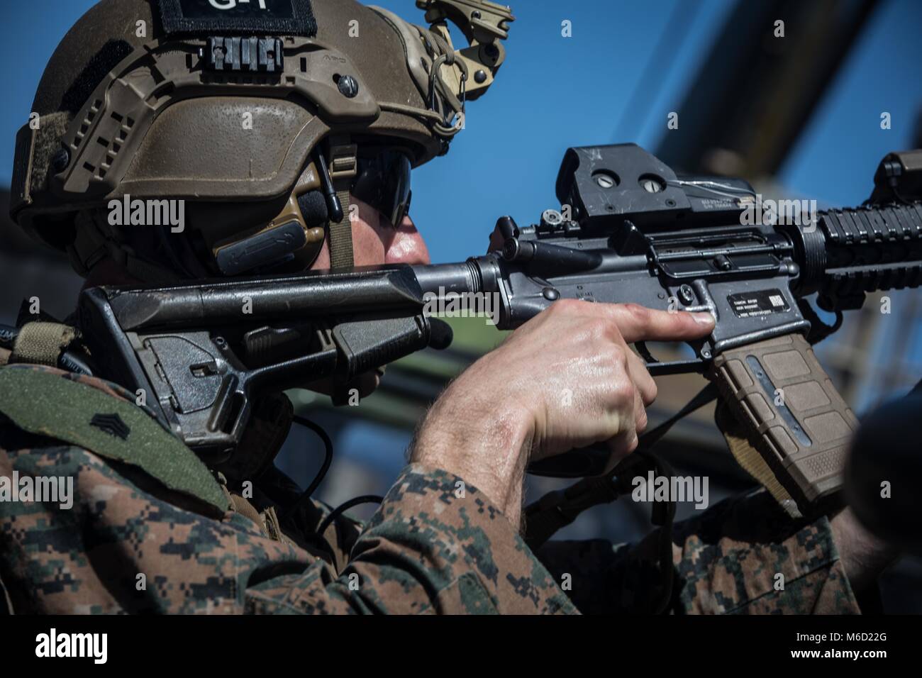 M4a1 carbine rifle hi-res stock photography and images - Alamy