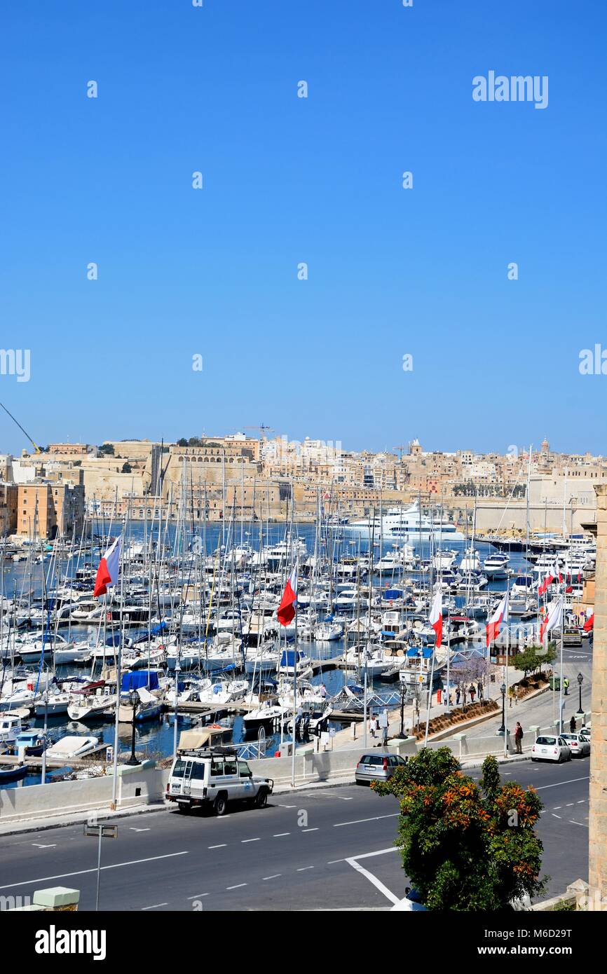Birgu waterfront hi-res stock photography and images - Alamy