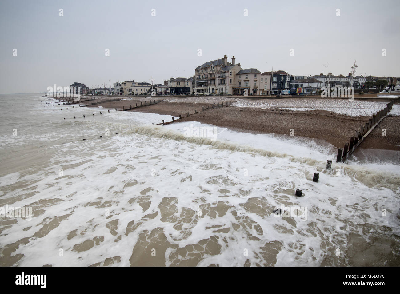 Bognor regis beach from pier hi-res stock photography and images - Alamy