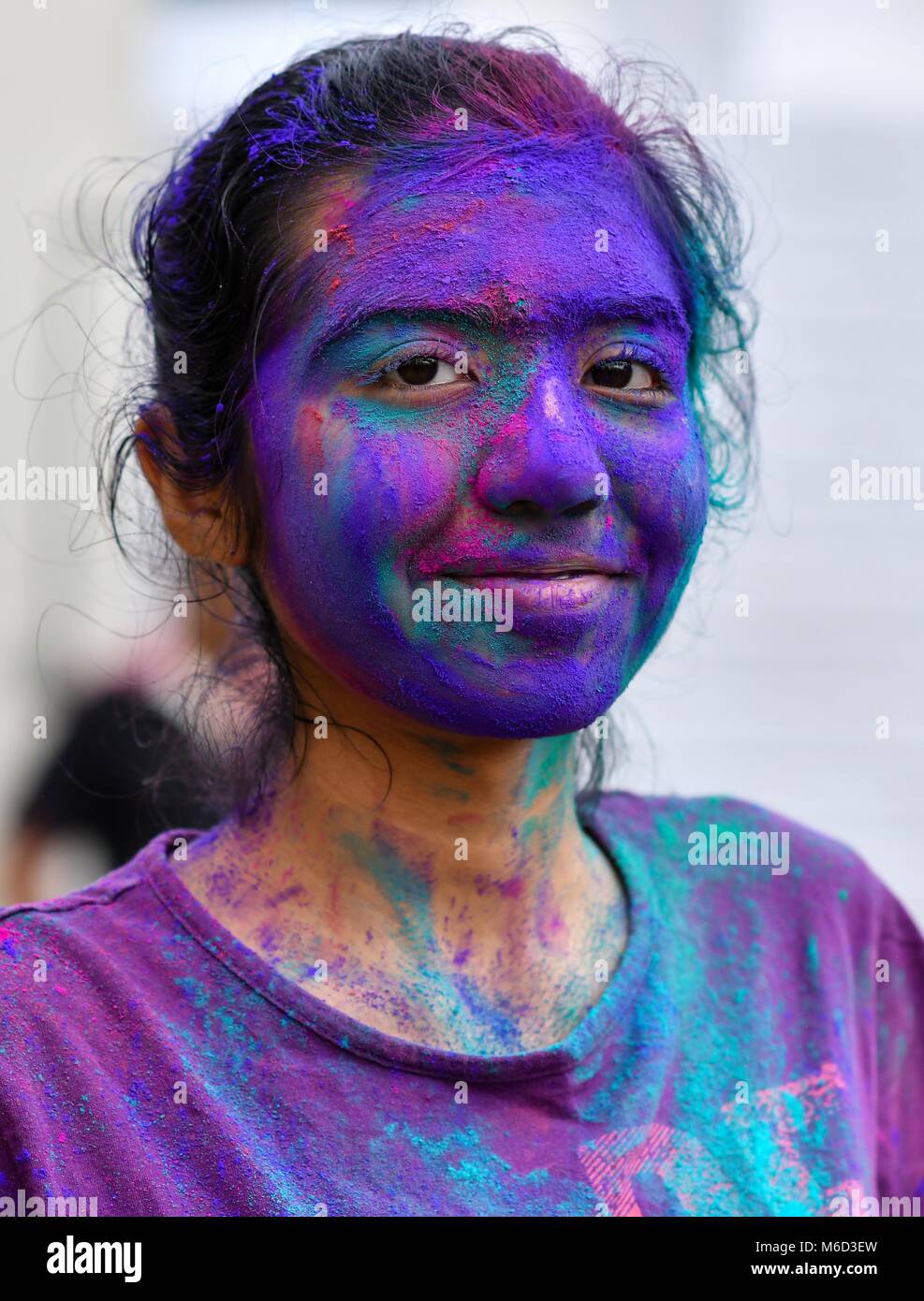 Doha, Indian Festival of colors. 2nd Mar, 2018. A girl of Indian ...